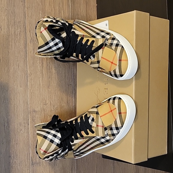 Burberry | Shoes | Womens Burberry Sneakers | Poshmark